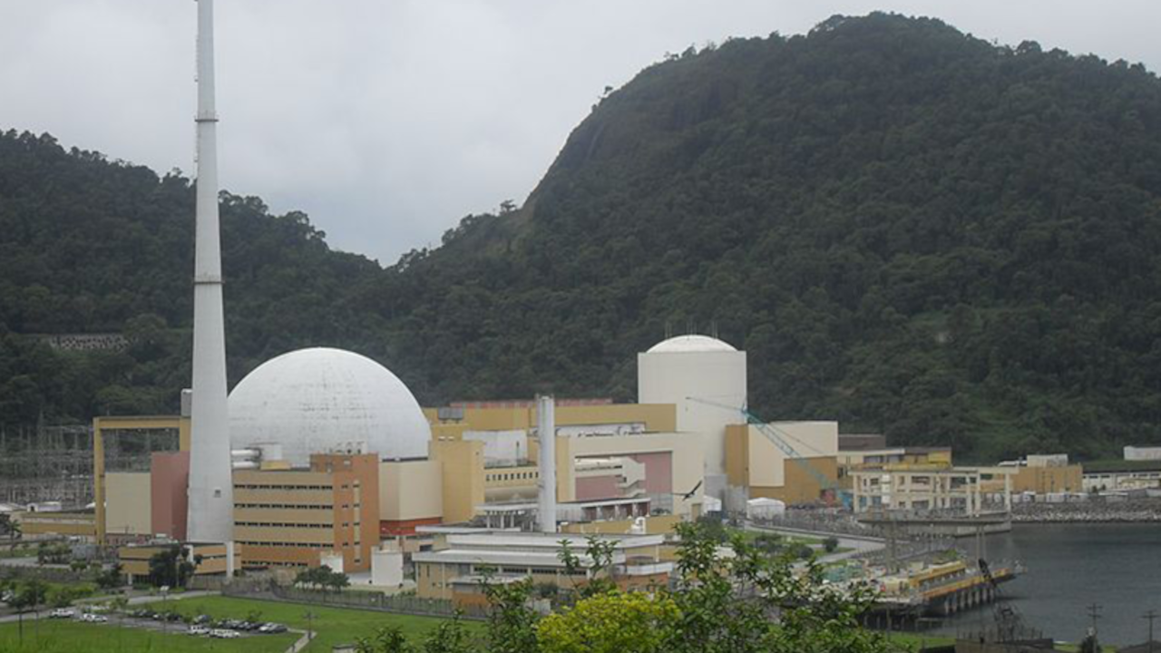 Usina Nuclear Angra 2 foi submetida a uma parada de manutenção ...